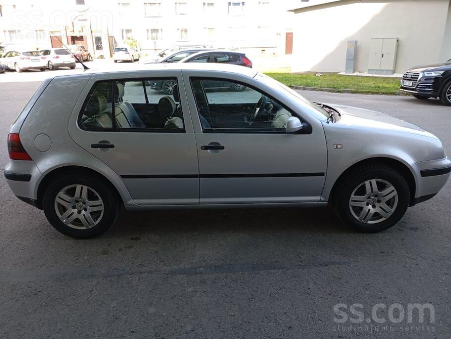 Volkswagen Golf 2001 Rīga, ar dzinēja tilpumu 1.60 L un nobraukumu 170 tūkst. km par 1995 €, foto 7 vietnē AUTOMOTO.COM.LV