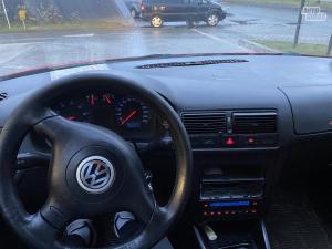 Volkswagen Golf 2001 in Vilnius, with an engine capacity of 1.60 L and mileage of 300 thousand km for 490 €, photo 5 on AUTOMOTO.COM.LV