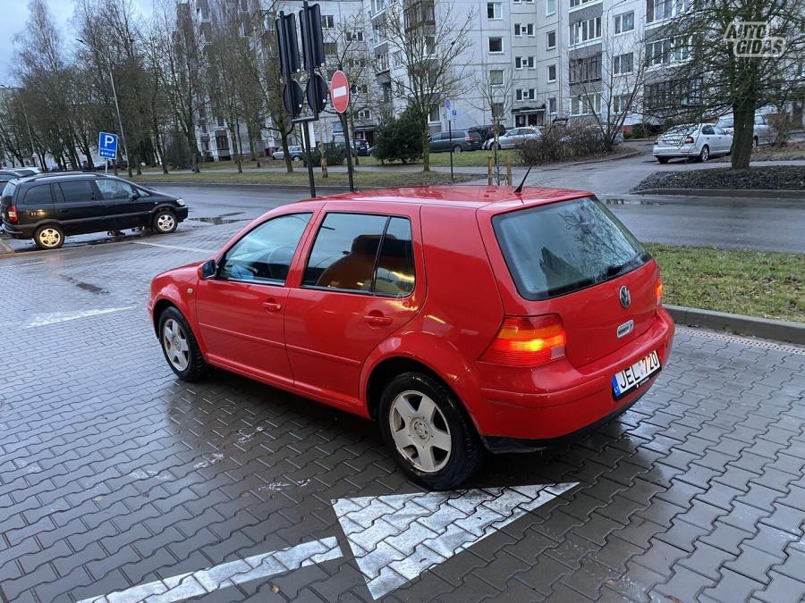 Volkswagen Golf 2001 Viļņa, ar dzinēja tilpumu 1.60 L un nobraukumu 300 tūkst. km par 430 €, foto 2 vietnē AUTOMOTO.COM.LV