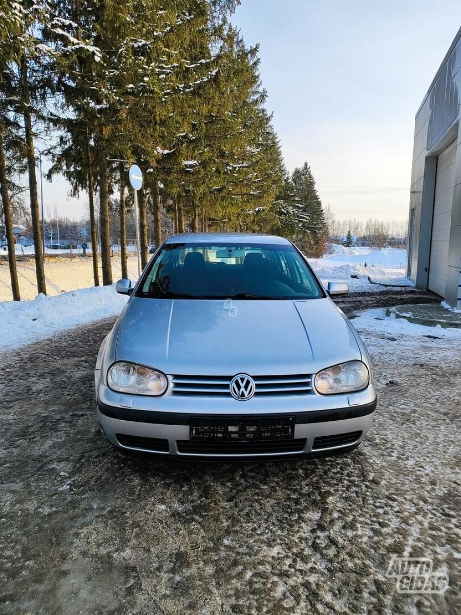 Volkswagen Golf 2001 in Vilnius, with an engine capacity of 1.90 L and mileage of 396 thousand km for 1250 €, photo 2 on AUTOMOTO.COM.LV