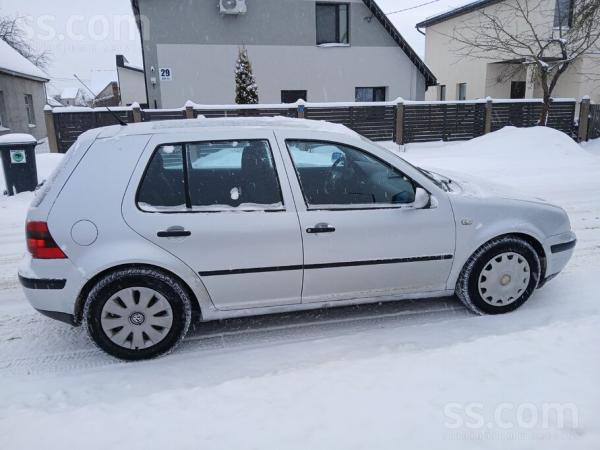 Volkswagen Golf 2001 in Daugavpils, with an engine capacity of 1.90 L and mileage of 325 thousand km for 1550 €, photo 4 on AUTOMOTO.COM.LV