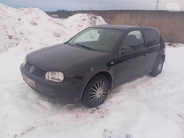 Volkswagen Golf 2001 Viļņa, ar dzinēja tilpumu 1.90 L un nobraukumu 339 tūkst. km par 350 €, foto 1 vietnē AUTOMOTO.COM.LV