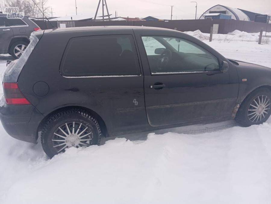 Volkswagen Golf 2001 in Vilnius, with an engine capacity of 1.90 L and mileage of 339 thousand km for 350 €, photo 2 on AUTOMOTO.COM.LV