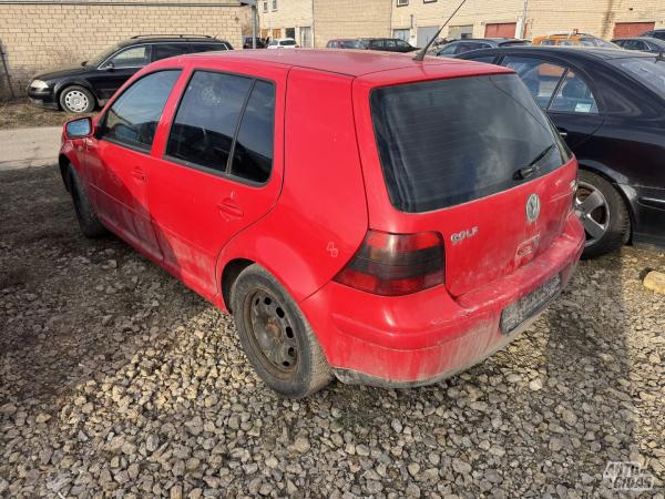 Volkswagen Golf 2001 in Siauliai, with an engine capacity of 1.90 L and mileage of 111 thousand km for 330 €, photo 5 on AUTOMOTO.COM.LV