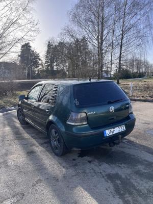 Volkswagen Golf 2001 Marijampole, ar dzinēja tilpumu 1.90 L un nobraukumu 460 tūkst. km par 1050 €, foto 3 vietnē AUTOMOTO.COM.LV