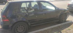 Volkswagen Golf 2001 Viļņa, ar dzinēja tilpumu 1.60 L un nobraukumu 215 tūkst. km par 500 €, foto 15 vietnē AUTOMOTO.COM.LV