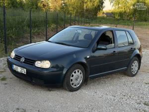 Volkswagen Golf 2001 Viļņa, ar dzinēja tilpumu 1.60 L un nobraukumu 250 tūkst. km par 1000 €, foto  vietnē AUTOMOTO.COM.LV