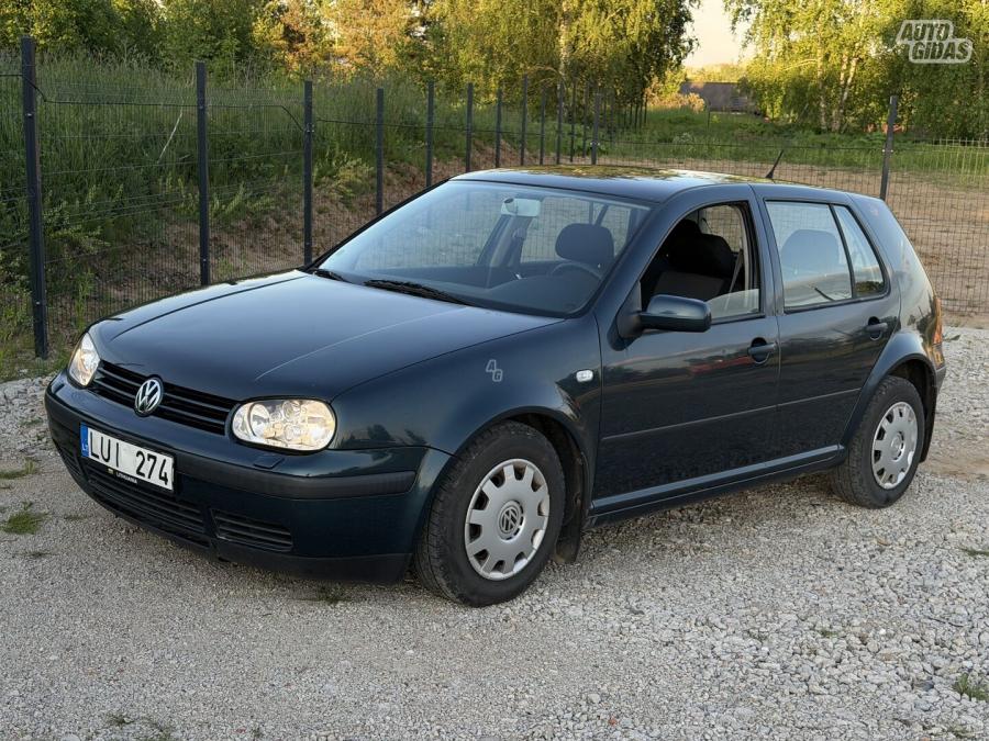 Volkswagen Golf 2001 Viļņa, ar dzinēja tilpumu 1.60 L un nobraukumu 250 tūkst. km par 1000 €, foto 1 vietnē AUTOMOTO.COM.LV