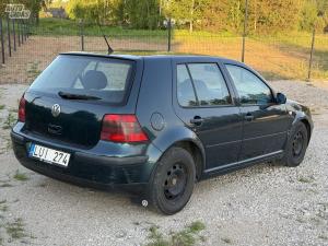 Volkswagen Golf 2001 Viļņa, ar dzinēja tilpumu 1.60 L un nobraukumu 250 tūkst. km par 1000 €, foto 4 vietnē AUTOMOTO.COM.LV