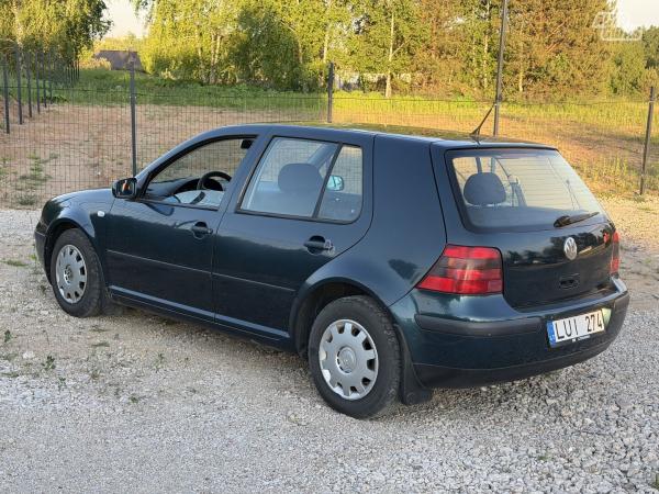 Volkswagen Golf 2001 in Vilnius, with an engine capacity of 1.60 L and mileage of 250 thousand km for 1000 €, photo 4 on AUTOMOTO.COM.LV