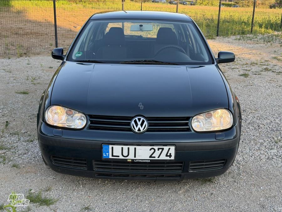 Volkswagen Golf 2001 Viļņa, ar dzinēja tilpumu 1.60 L un nobraukumu 250 tūkst. km par 1000 €, foto 6 vietnē AUTOMOTO.COM.LV