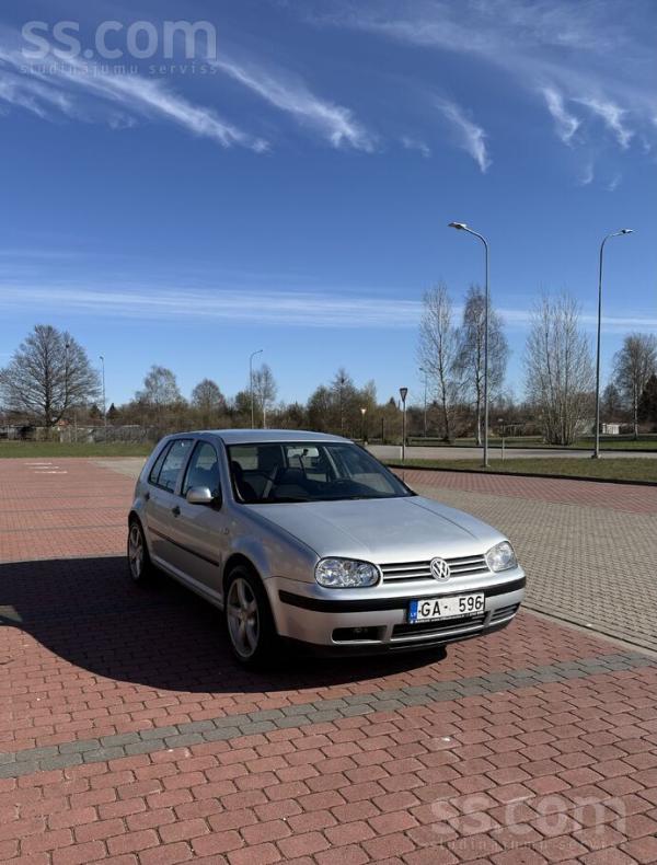 Volkswagen Golf 2001 Ventspils, ar dzinēja tilpumu 1.90 L un nobraukumu 393 tūkst. km par 950 €, foto 2 vietnē AUTOMOTO.COM.LV