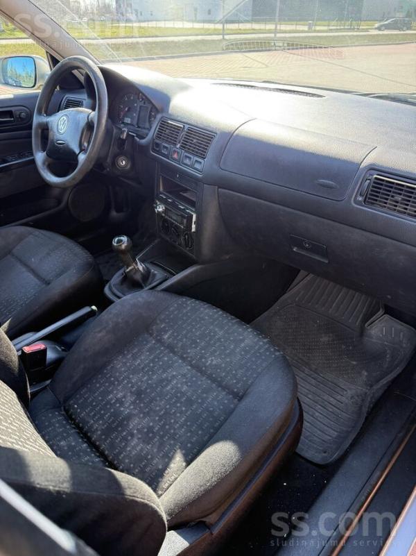 Volkswagen Golf 2001 Ventspils, ar dzinēja tilpumu 1.90 L un nobraukumu 393 tūkst. km par 950 €, foto 7 vietnē AUTOMOTO.COM.LV
