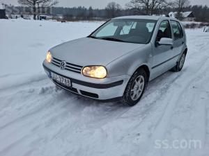 Volkswagen Golf 2001 Rīga, ar dzinēja tilpumu 1.60 L un nobraukumu 262 tūkst. km par 800 €, foto 4 vietnē AUTOMOTO.COM.LV