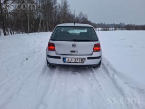 Volkswagen Golf 2001 Rīga, ar dzinēja tilpumu 1.60 L un nobraukumu 262 tūkst. km par 800 €, foto 12 vietnē AUTOMOTO.COM.LV