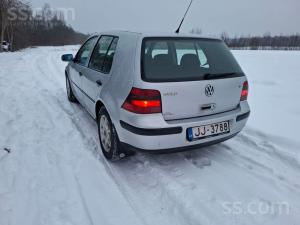 Volkswagen Golf 2001 Rīga, ar dzinēja tilpumu 1.60 L un nobraukumu 262 tūkst. km par 800 €, foto 14 vietnē AUTOMOTO.COM.LV