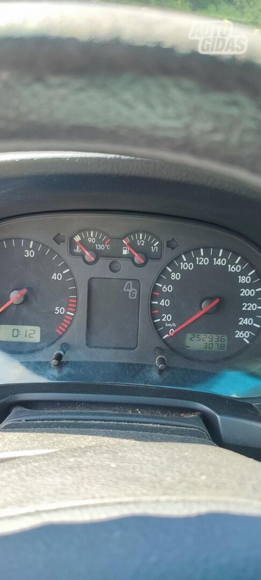 Фольксваген Гольф 2001 в Ионава, объемом двигателя 1.90 л и пробегом 253 тыс. км за 900 €, фото 7 на AUTOMOTO.COM.LV