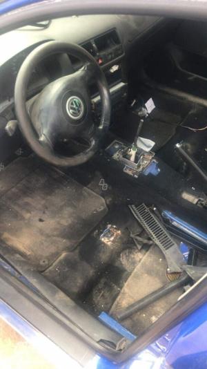 Volkswagen Golf 2001 in Siauliai, with an engine capacity of 1.90 L and mileage of 285 thousand km for 101 €, photo 4 on AUTOMOTO.COM.LV