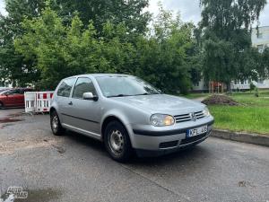 Volkswagen Golf 2001 in Vilnius, with an engine capacity of 1.90 L and mileage of 355 thousand km for 500 €, photo 5 on AUTOMOTO.COM.LV