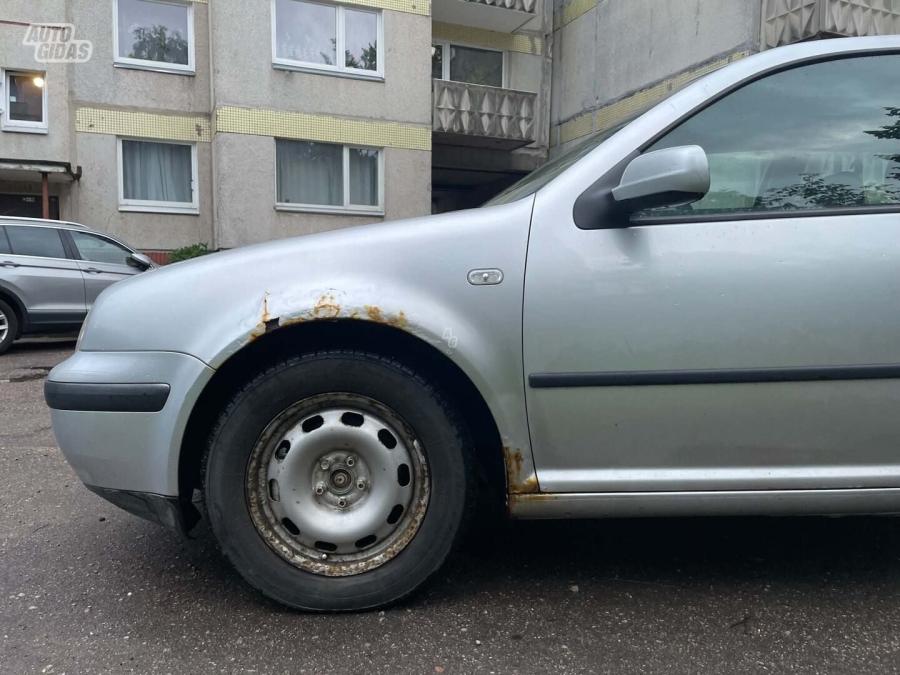 Volkswagen Golf 2001 in Vilnius, with an engine capacity of 1.90 L and mileage of 355 thousand km for 500 €, photo 17 on AUTOMOTO.COM.LV