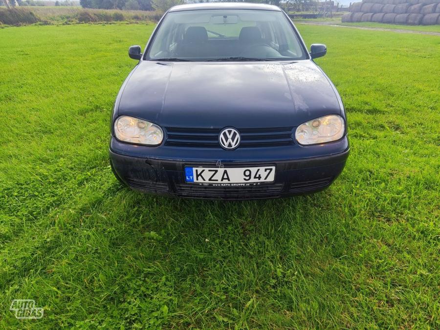 Volkswagen Golf 2001 in Kelme, with an engine capacity of 1.40 L and mileage of 325 thousand km for 850 €, photo 1 on AUTOMOTO.COM.LV