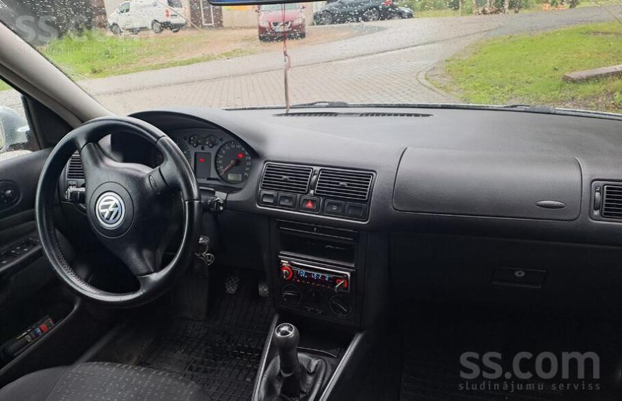Volkswagen Golf 2002 Bauska, ar dzinēja tilpumu 1.90 L un nobraukumu 426 tūkst. km par 1200 €, foto 5 vietnē AUTOMOTO.COM.LV