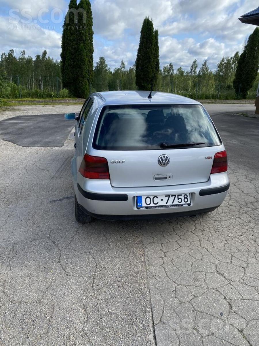 Volkswagen Golf 2002 in Aizkraukle, with an engine capacity of 1.90 L and mileage of 274 thousand km for 1850 €, photo 3 on AUTOMOTO.COM.LV