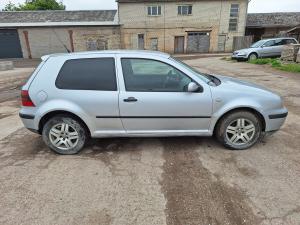 Volkswagen Golf 2002 in Liepaja, with an engine capacity of 1.90 L and mileage of 558 thousand km for 1399 €, photo 2 on AUTOMOTO.COM.LV