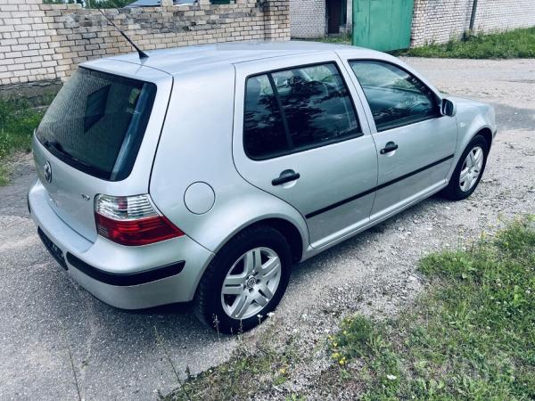 Volkswagen Golf 2002 in Daugavpils, with an engine capacity of 1.90 L and mileage of 275 thousand km for 1799 €, photo 4 on AUTOMOTO.COM.LV