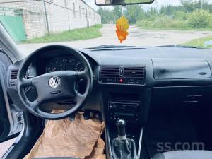 Volkswagen Golf 2002 in Daugavpils, with an engine capacity of 1.90 L and mileage of 275 thousand km for 1699 €, photo 17 on AUTOMOTO.COM.LV