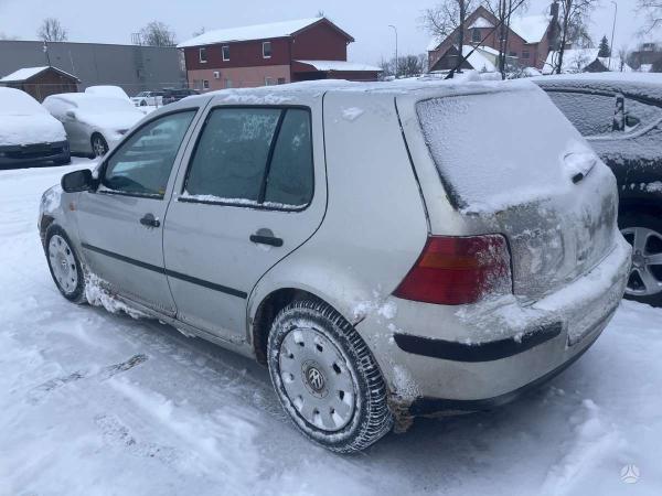 Volkswagen Golf 2002 Rokiškis, ar dzinēja tilpumu 1.90 L un nobraukumu 450 tūkst. km par 650 €, foto 3 vietnē AUTOMOTO.COM.LV