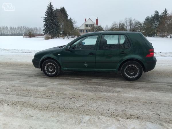 Volkswagen Golf 2002 Viļņa, ar dzinēja tilpumu 1.60 L un nobraukumu 258 tūkst. km par 950 €, foto 1 vietnē AUTOMOTO.COM.LV
