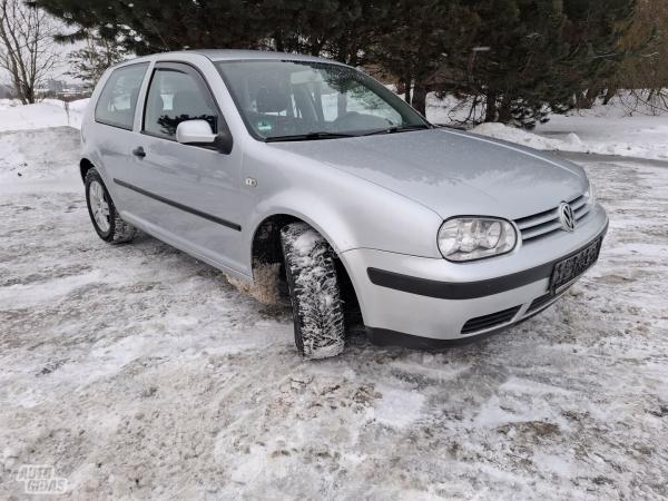 Volkswagen Golf 2002 in Alytus, with an engine capacity of 1.40 L and mileage of 264 thousand km for 1200 €, photo 2 on AUTOMOTO.COM.LV