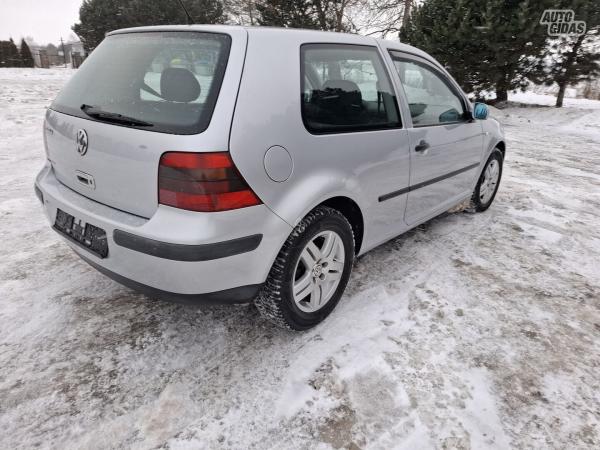 Volkswagen Golf 2002 in Alytus, with an engine capacity of 1.40 L and mileage of 264 thousand km for 1200 €, photo 3 on AUTOMOTO.COM.LV