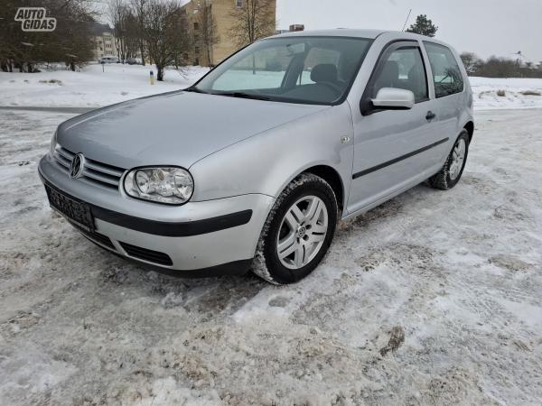 Volkswagen Golf 2002 in Alytus, with an engine capacity of 1.40 L and mileage of 264 thousand km for 1200 €, photo 5 on AUTOMOTO.COM.LV