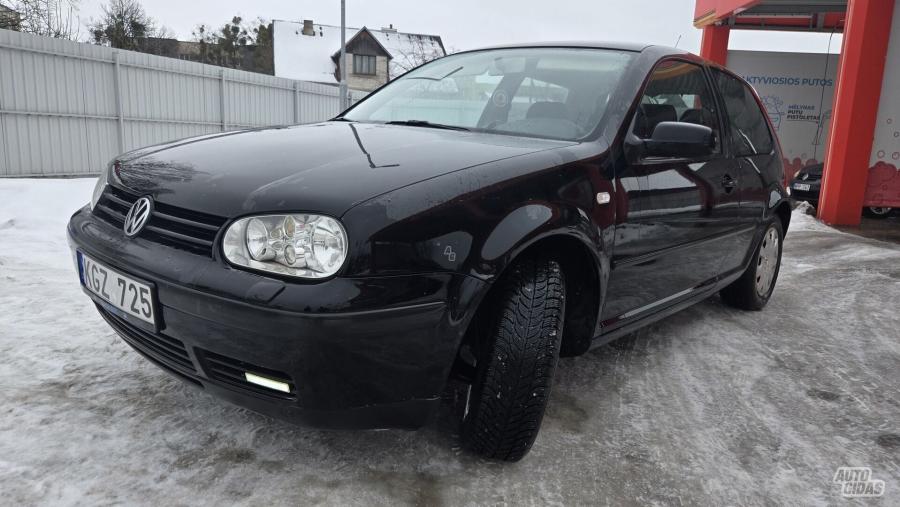 Volkswagen Golf 2002 in Prienai, with an engine capacity of 1.40 L and mileage of 215 thousand km for 500 €, photo 5 on AUTOMOTO.COM.LV
