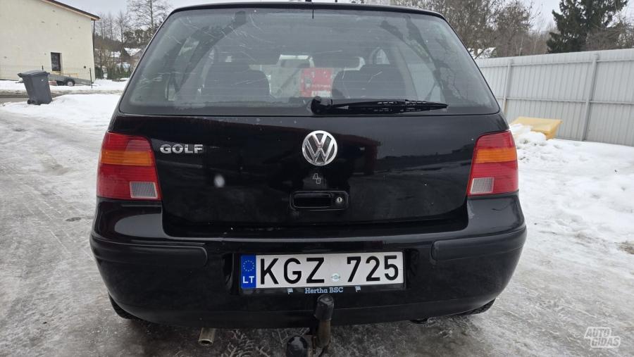 Volkswagen Golf 2002 in Prienai, with an engine capacity of 1.40 L and mileage of 215 thousand km for 500 €, photo 6 on AUTOMOTO.COM.LV