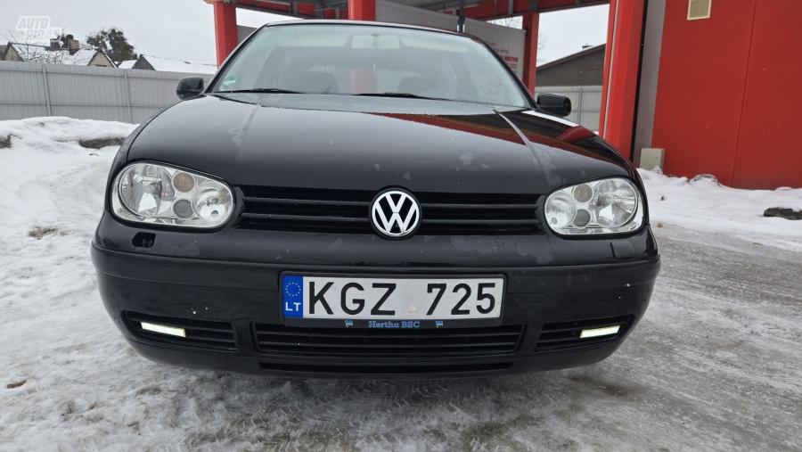 Volkswagen Golf 2002 in Prienai, with an engine capacity of 1.40 L and mileage of 215 thousand km for 500 €, photo 7 on AUTOMOTO.COM.LV