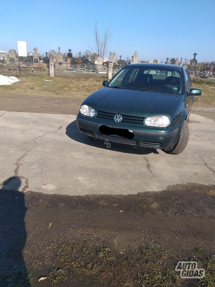 Volkswagen Golf 2002 Viļņa, ar dzinēja tilpumu 1.60 L un nobraukumu 295 tūkst. km par 850 €, foto 2 vietnē AUTOMOTO.COM.LV