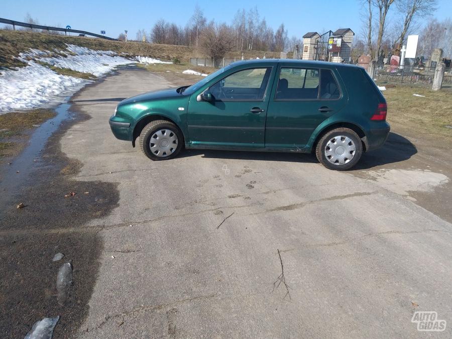 Volkswagen Golf 2002 Viļņa, ar dzinēja tilpumu 1.60 L un nobraukumu 295 tūkst. km par 850 €, foto 4 vietnē AUTOMOTO.COM.LV