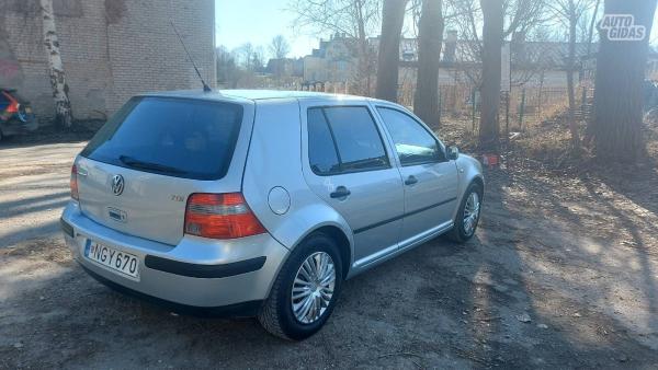 Volkswagen Golf 2002 Šauļi, ar dzinēja tilpumu 1.60 L un nobraukumu 165 tūkst. km par 1250 €, foto 3 vietnē AUTOMOTO.COM.LV