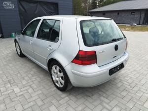 Volkswagen Golf 2002 in Druskininkai, with an engine capacity of 1.60 L and mileage of 241 thousand km for 1650 €, photo 6 on AUTOMOTO.COM.LV