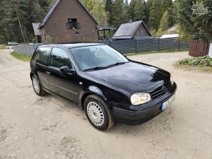 Volkswagen Golf 2002 Prienai, ar dzinēja tilpumu 1.60 L un nobraukumu 300 tūkst. km par 777 €, foto  vietnē AUTOMOTO.COM.LV