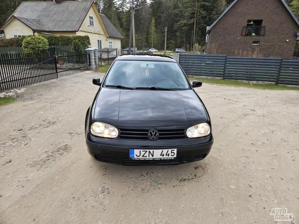 Volkswagen Golf 2002 Prienai, ar dzinēja tilpumu 1.60 L un nobraukumu 300 tūkst. km par 777 €, foto 3 vietnē AUTOMOTO.COM.LV