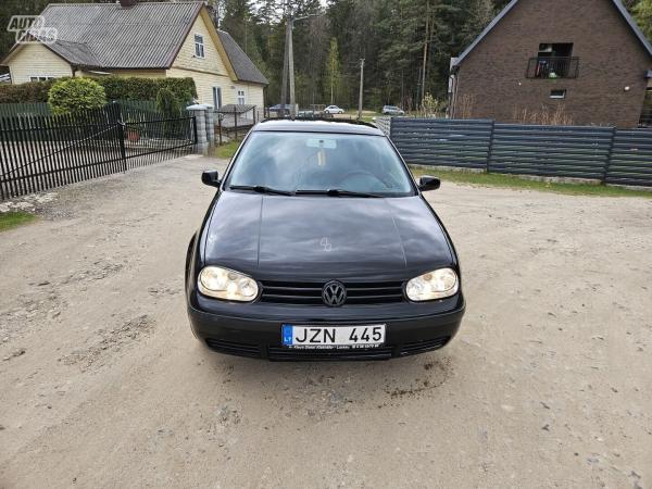 Volkswagen Golf 2002 Prienai, ar dzinēja tilpumu 1.60 L un nobraukumu 274 tūkst. km par 700 €, foto 2 vietnē AUTOMOTO.COM.LV