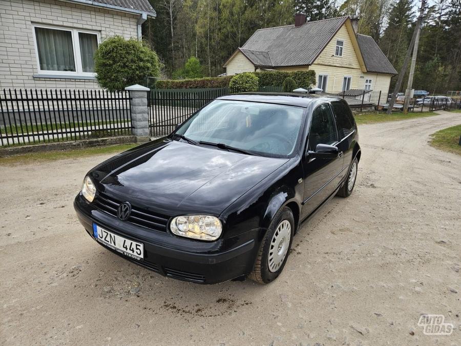 Фольксваген Гольф 2002 в Пренай, объемом двигателя 1.60 л и пробегом 27 тыс. км за 700 €, фото 4 на AUTOMOTO.COM.LV