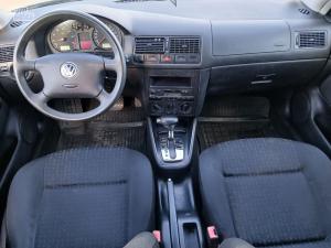 Volkswagen Golf 2002 in Klaipeda, with an engine capacity of 1.60 L and mileage of 166 thousand km for 1350 €, photo  on AUTOMOTO.COM.LV
