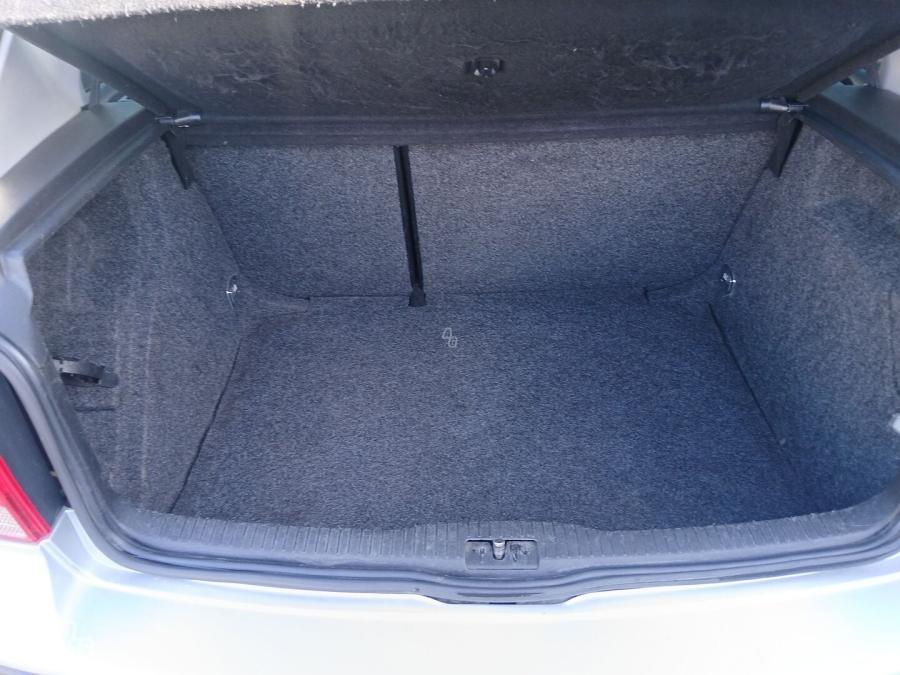 Volkswagen Golf 2002 Klaipėda, ar dzinēja tilpumu 1.60 L un nobraukumu 166 tūkst. km par 1350 €, foto 11 vietnē AUTOMOTO.COM.LV