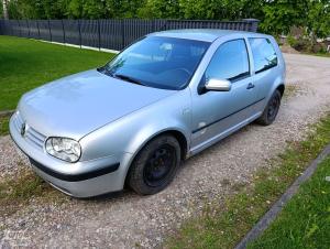 Volkswagen Golf 2002 in Marijampole, with an engine capacity of 1.40 L and mileage of 288 thousand km for 390 €, photo  on AUTOMOTO.COM.LV