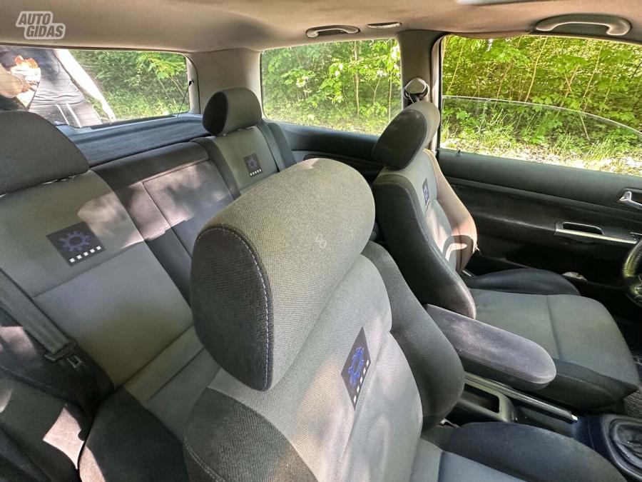 Volkswagen Golf 2002 Klaipėda, ar dzinēja tilpumu 1.90 L un nobraukumu 460 tūkst. km par 1300 €, foto 9 vietnē AUTOMOTO.COM.LV